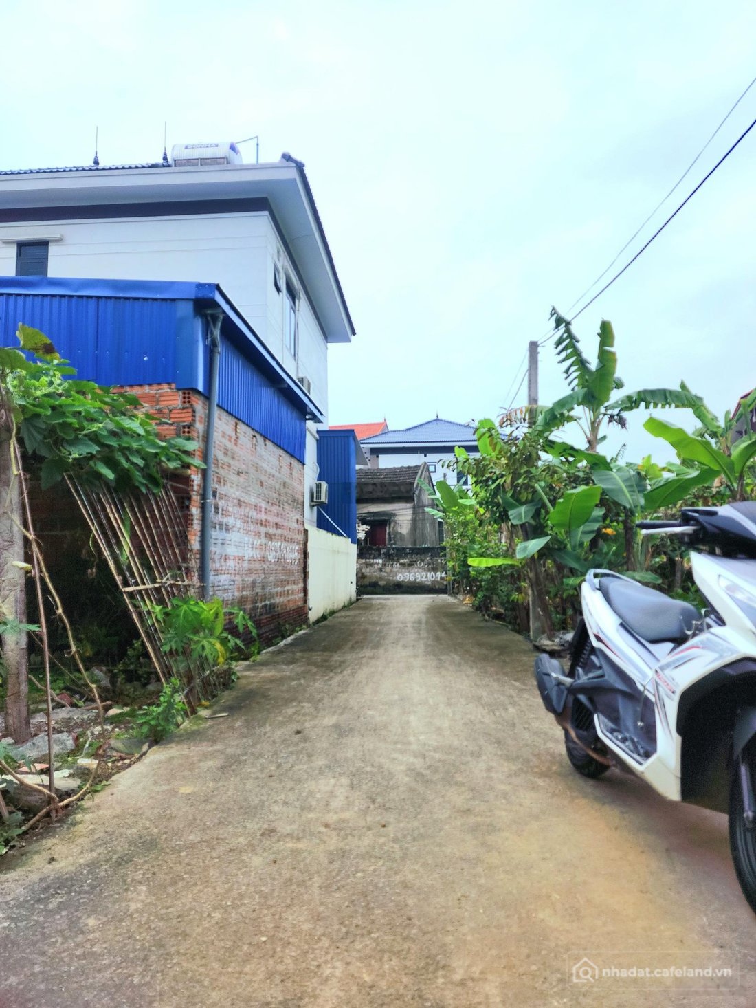 Bán đất thổ cư: Chính chủ gửi e lô đất Dương Quan. Cách trung tâm hành ...
