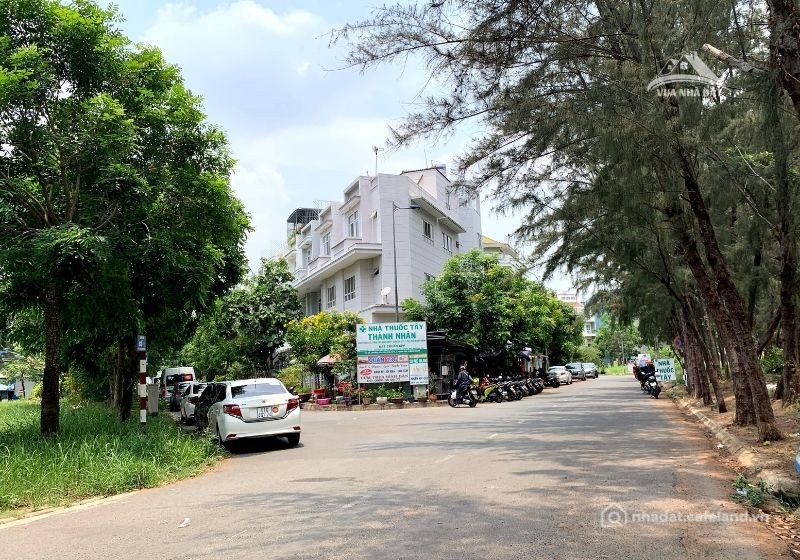 Bán đất thổ cư: Bán đất KDC 13C Greenlife, cách trường quốc tế chỉ 30m