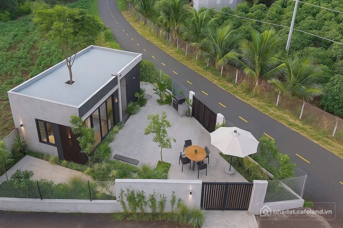 Bán đất thổ cư: Đất nằm sát mặt tiền đường huyện DH519 rộng 32m liền kề ...